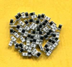 SMD zero-ohm jumpers handle over 70 A - Power Electronic Tips